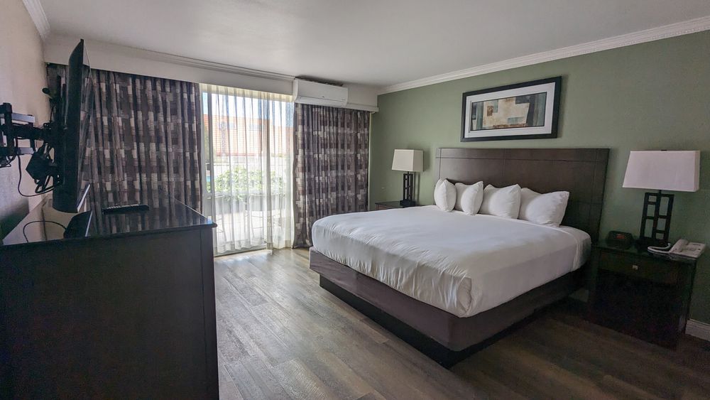 TRAVELODGE BY WYNDHAM MONTEREY BAY - Updated July 2024 - 239 Photos ...