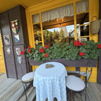 HELVETIA HUTTE RESTAURANT - Updated October 2025 - 86 Photos & 40 ...