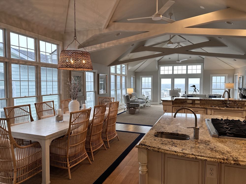 ADDY SEA HISTORIC OCEANFRONT INN - Updated October 2025 - 175 Photos ...