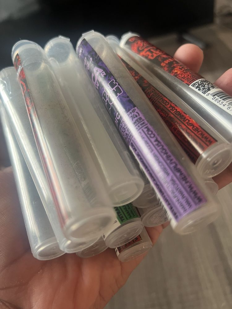 KNUCKLEHEADS TOBACCO AND VAPES - Updated December 2025 - 45 Photos & 28 ...