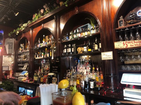 WOODHULL TAVERN - 29 Photos & 33 Reviews - Bars - 149 Veterans Memorial ...