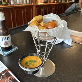 ALE HOUSE 1890 - Updated August 2025 - 198 Photos & 279 Reviews - 149 W ...