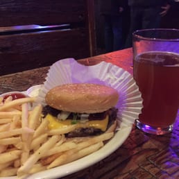 THE TAV - Updated December 2025 - 92 Photos & 195 Reviews - 117 W 4th ...