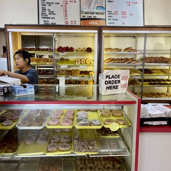 MAX’S DONUT SHOP - Updated April 2025 - 186 Photos & 342 Reviews - 105 ...