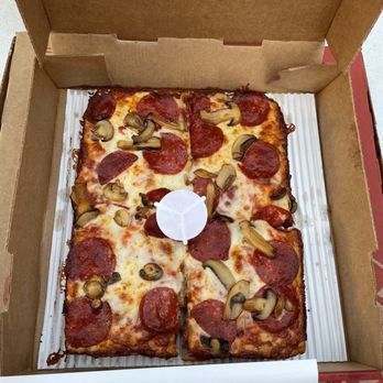 JET’S PIZZA - Updated July 2025 - 51 Photos & 48 Reviews - 2620 ...