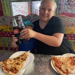 MESSENGER PIZZA - Updated October 2025 - 157 Photos & 400 Reviews ...