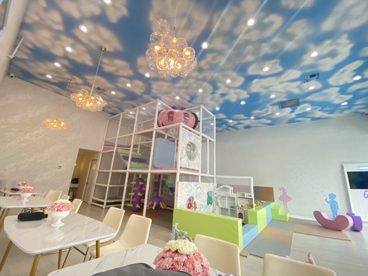 BUBBLES INDOOR PLAYGROUND - Updated October 2025 - 39 Photos & 28 Reviews - 2501 W Victory Blvd ...