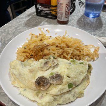 DELANEY’S DINER - Updated January 2026 - 83 Photos & 44 Reviews - 674 ...