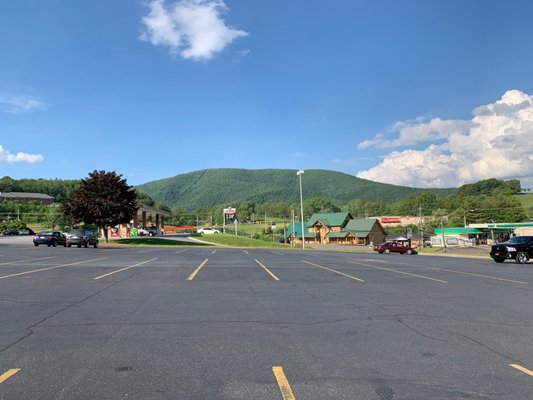 INGLES MARKET INC NO 82 - 103 Photos - 60 Ashemont Dr, West Jefferson ...