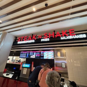 STEAK AND SHAKE - Updated August 2024 - 37 Photos & 41 Reviews - 200 E ...
