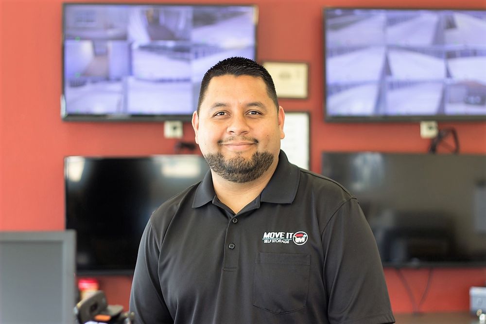 MOVE IT SELF STORAGE - PHARR - 27 Photos - 714 East Ferguson St, Pharr ...