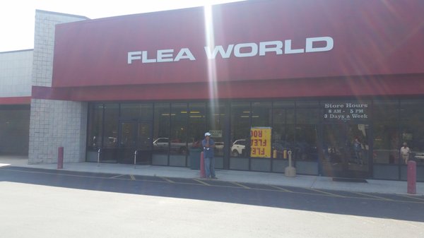 ROCKWOOD FLEA WORLD - Updated October 2025 - 1496 N Gateway Ave ...