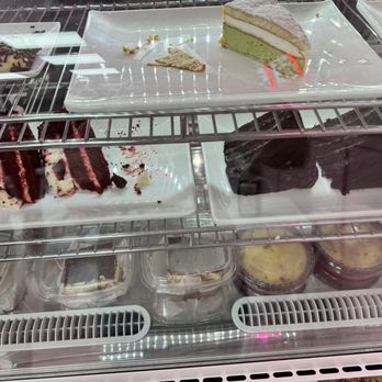 SCOOPS ICE CREAM & MILKSHAKE BAR - Updated December 2025 - 93 Photos ...