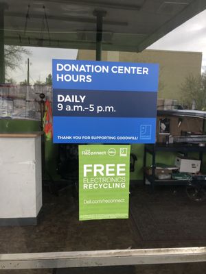 GOODWILL DONATION CENTER - Updated May 2026 - 10 Reviews - 575 Clayton ...