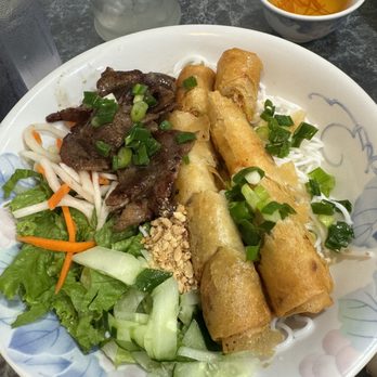 PHO MINH THU - Updated August 2025 - 402 Photos & 470 Reviews - 478 Ena Rd, Honolulu, Hawaii ...