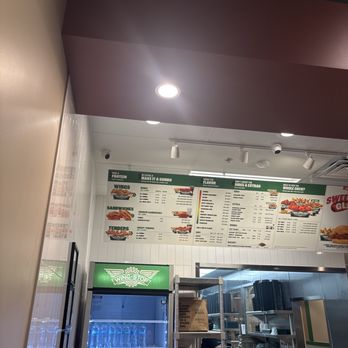 WINGSTOP - Updated May 2025 - 10 Reviews - 4130 Highland Ave, Highland ...