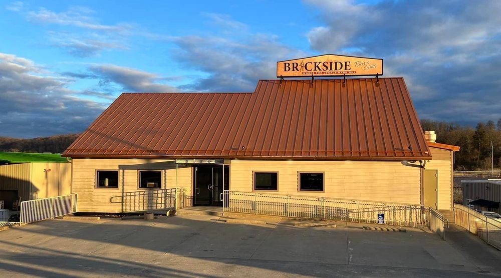 BRICKSIDE BAR & GRILLE FAIRMONT - Updated July 2025 - 1155 Airport Rd ...