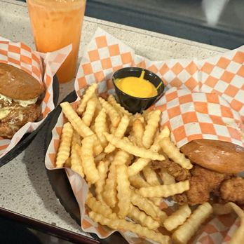 MINNIE BIRD - Updated September 2025 - 148 Photos & 102 Reviews - 1428 ...