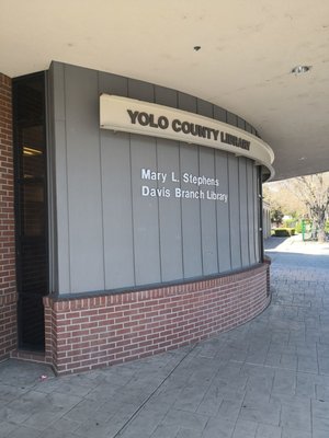 MARY L. STEPHENS DAVIS BRANCH LIBRARY - 101 Photos & 32 Reviews - 315 E ...