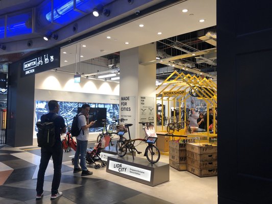 BROMPTON JUNCTION - Updated May 2025 - 14 Photos - 107 North Bridge Rd ...