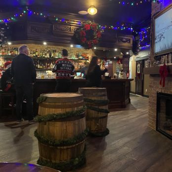 THE AMBLESIDE PUB - Updated July 2025 - 38 Photos & 36 Reviews - 23 E Main St, Mount Kisco, New ...