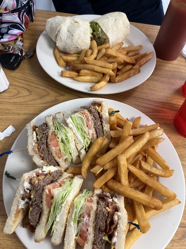 A&G TEXAS WEINERS - Updated March 2025 - 19 Reviews - 325 Main St ...