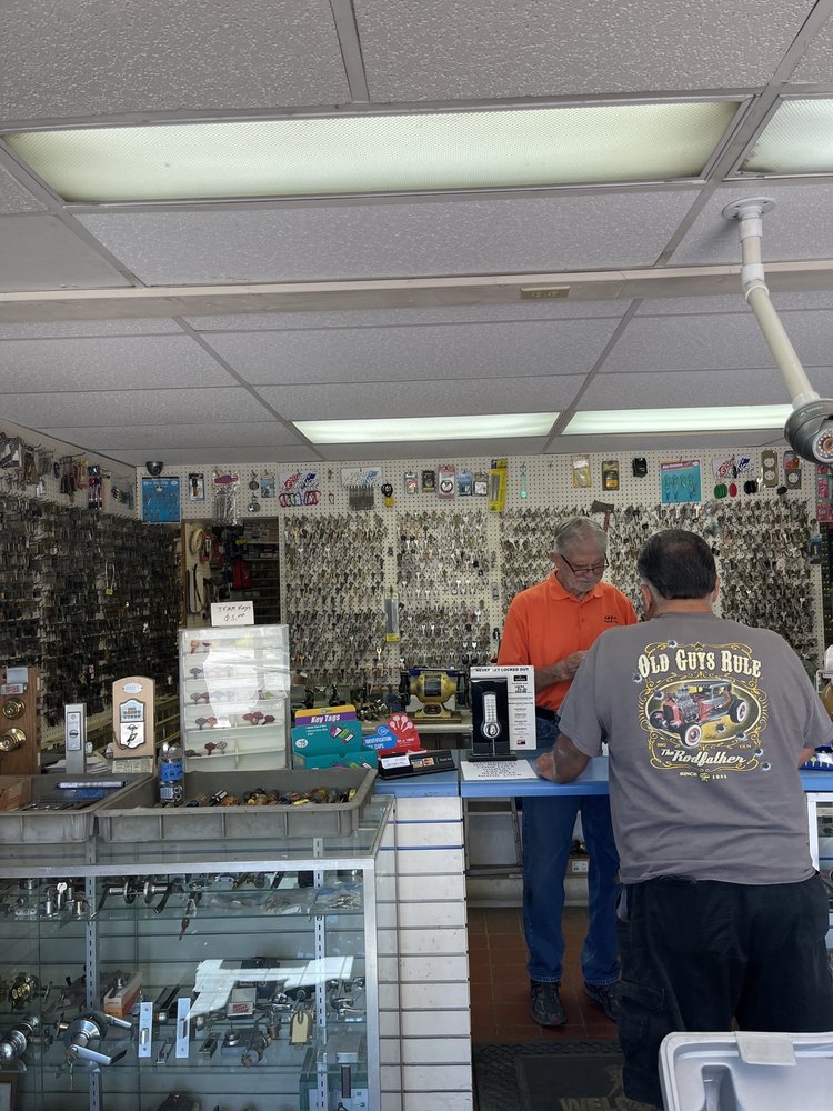 AREA LOCK & SAFE - Updated April 2025 - 50 Reviews - 111 N Dale Ave ...