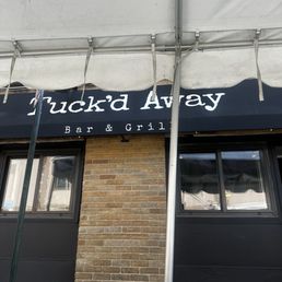 TUCK’D AWAY BAR & GRILL - Updated July 2025 - 124 Photos & 182 Reviews ...
