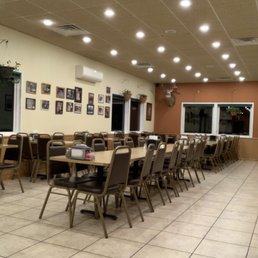 CUCCI PIZZERIA - Updated October 2025 - 38 Photos & 89 Reviews - 566 E ...