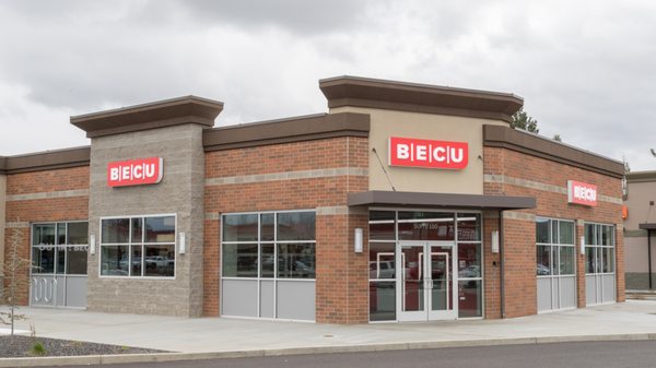 BECU CREDIT UNION - Updated October 2025 - 23 Photos - 9420 N Newport ...