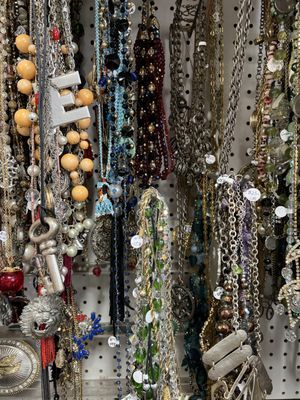 COLD SPRING ANTIQUES CENTER - Updated January 2026 - 25 Photos & 11 ...