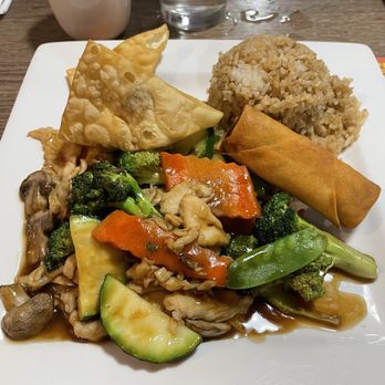 FLAMINGO PALACE - Updated July 2025 - 186 Photos & 366 Reviews - 350 E ...