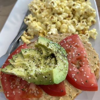 COMMUNITEA CAFE - Updated June 2025 - 304 Photos & 223 Reviews - 1001 ...