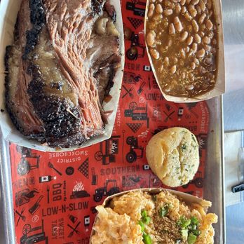 DISTRICT SMOKEHOUSE - Updated September 2024 - 177 Photos & 125 Reviews ...