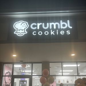 CRUMBL COOKIES - NORTH NAPERVILLE - 62 Photos & 28 Reviews - 1504 N ...