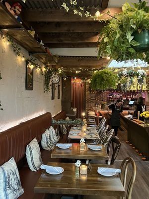 ALICE COMFORT COCKTAIL - Updated May 2025 - 226 Photos & 76 Reviews ...