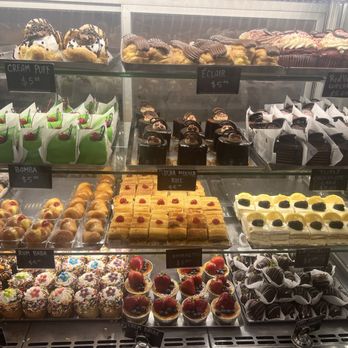 MODERN PASTRY SHOP - Updated August 2024 - 3776 Photos & 2683 Reviews ...