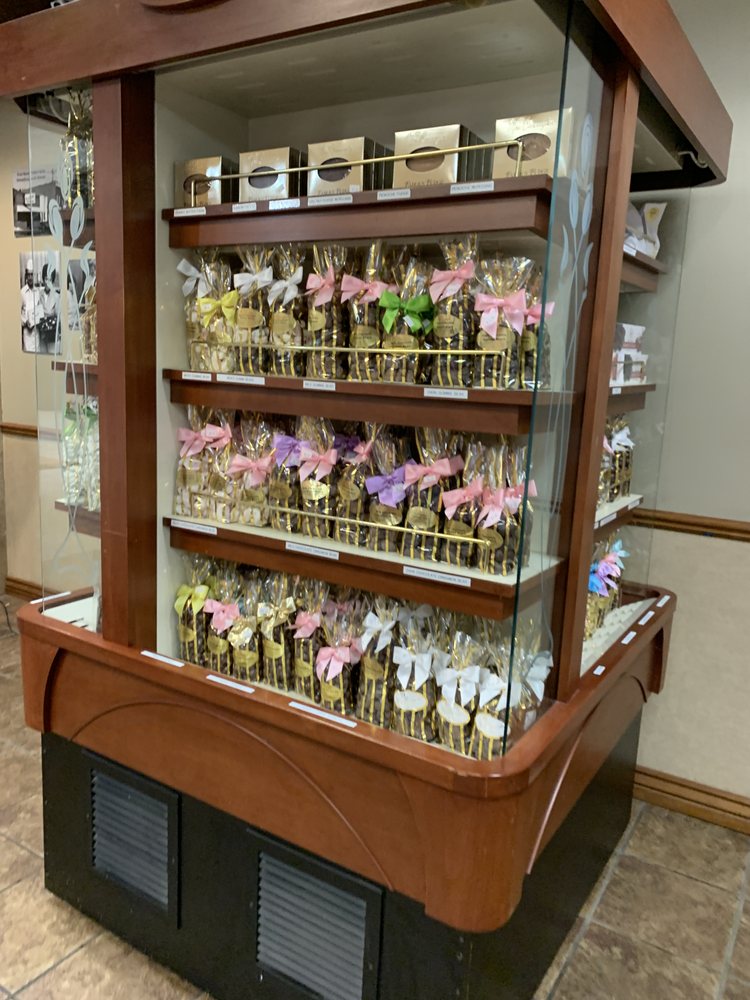 MRS CAVANAUGH’S CHOCOLATES & ICE CREAM - Updated March 2025 - 14 Photos ...