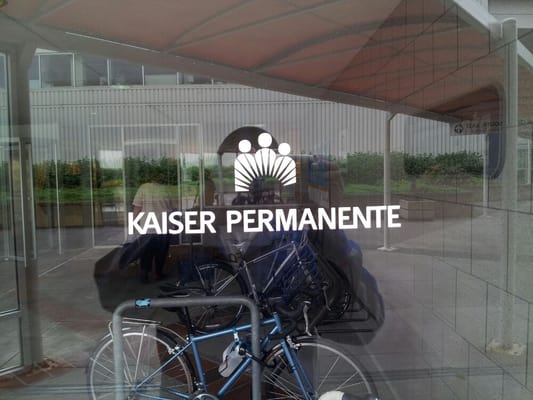 KAISER PERMANENTE INTERSTATE MEDICAL OFFICE CENTRAL - Updated December ...