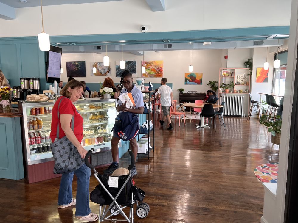 LUMINARY BY LA TERZA - 11 Photos - 6128 Hamilton Ave, Cincinnati, Ohio - Coffee & Tea - Phone ...