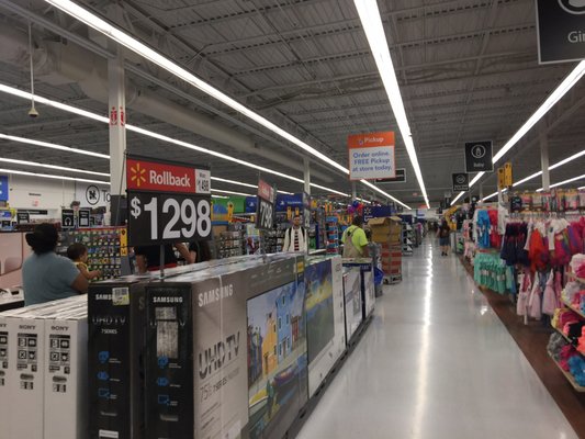 WALMART - 72 Photos & 82 Reviews - 325 E Makaala St, Hilo, HI - Yelp
