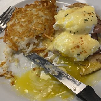 THE ROADRUNNER RESTAURANT - Updated December 2025 - 37 Photos & 43 ...