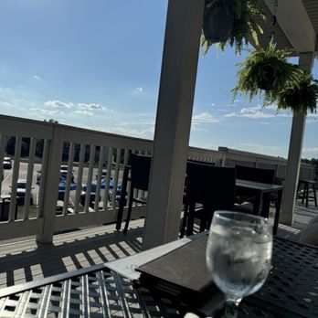 RISER TAVERN ON THE LINKS - Updated October 2025 - 10 Photos & 15 ...