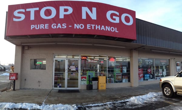 STOP N GO - Updated March 2025 - 12 Photos - 1437 E Kenosha St, Broken ...