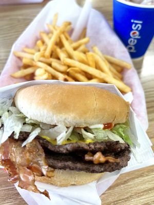 DAMBURGER - Updated November 2025 - 116 Photos & 188 Reviews - 1320 ...