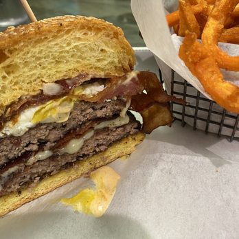 BRGR STOP - 1401 Photos & 990 Reviews - 4301 Coconut Creek Pkwy ...