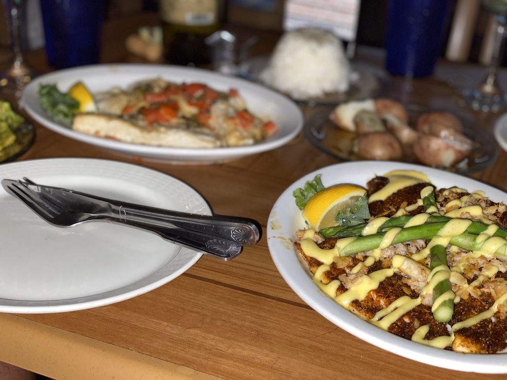 CASTAWAY WATERFRONT RESTAURANT & SUSHI BAR - 632 Photos & 668 Reviews ...