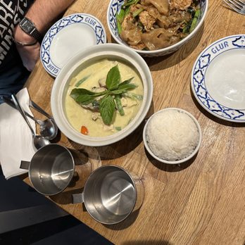 GLUR THAI - Updated July 2025 - 678 Photos & 350 Reviews - 144 W 19th ...