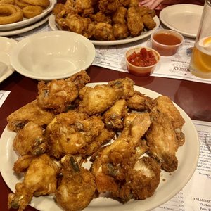 FRIENDLY TAVERN - 298 Photos & 323 Reviews - Pubs - 290 S Main St ...