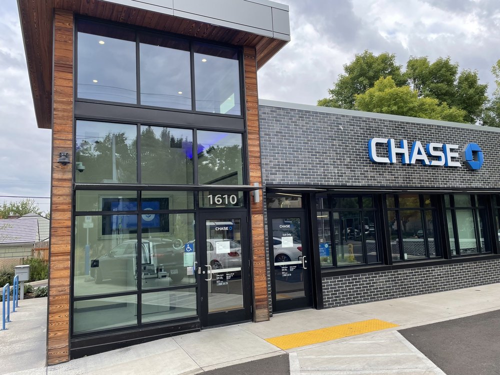 CHASE BANK - 1610 SE Tolman St, Portland, Oregon - Banks & Credit ...